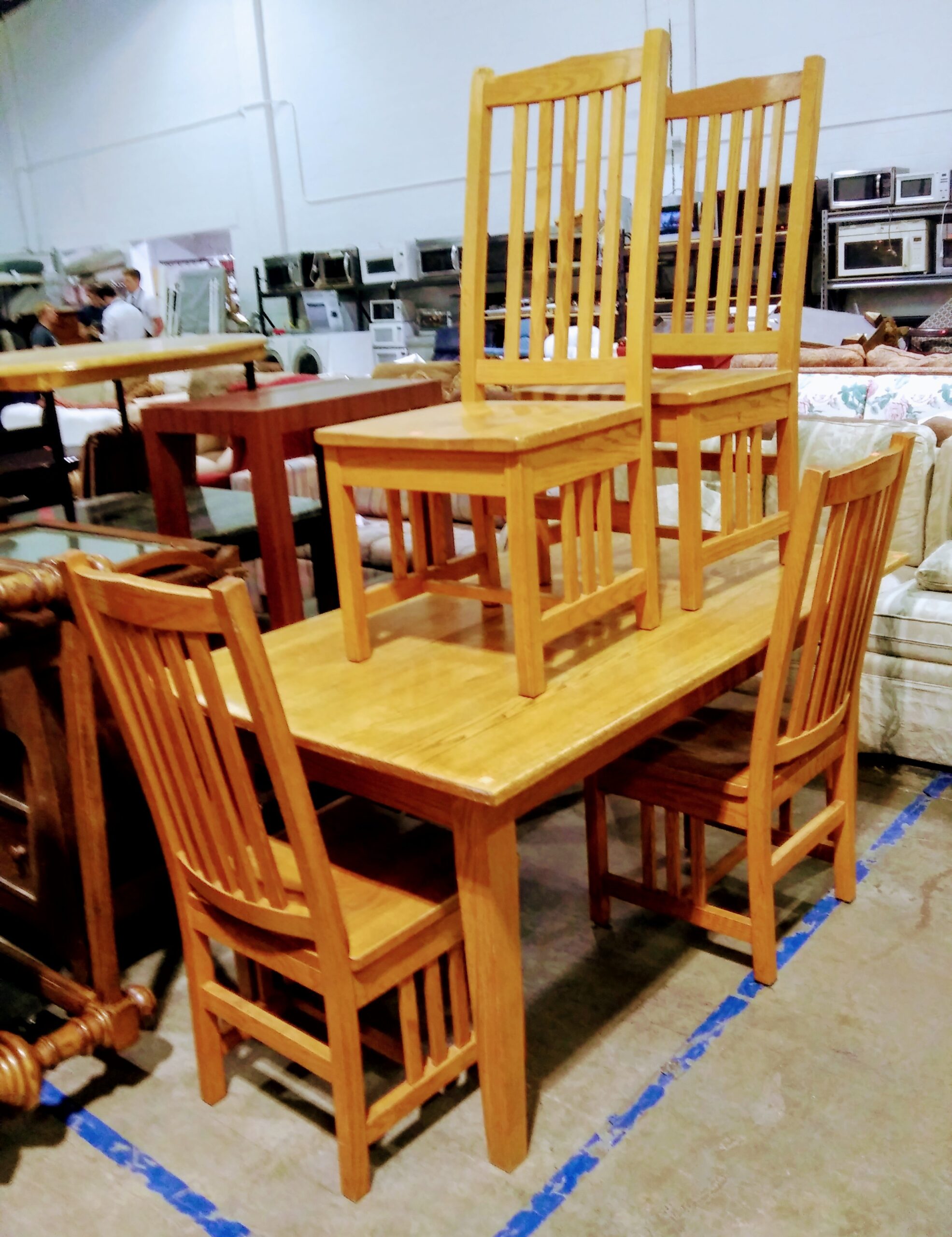 ReStore Dining Room Set • Farmhouse Magic Blog
