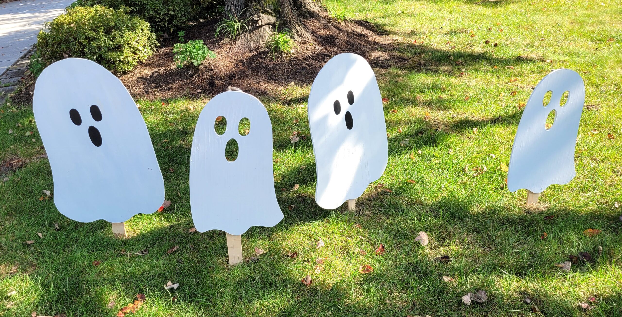Halloween Neighborhood Walk • Farmhouse Magic Blog